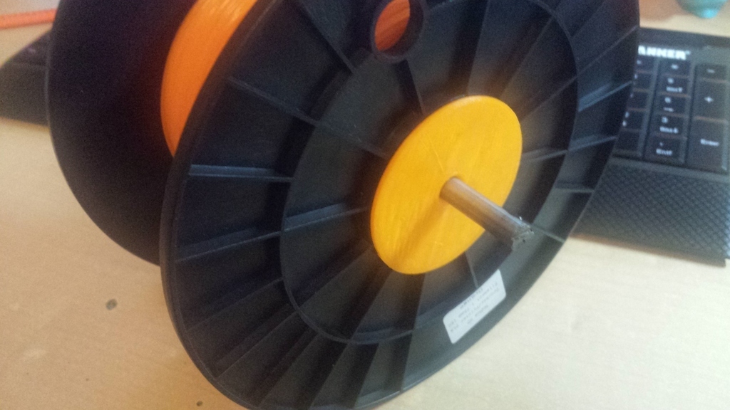 Free STL file Universal Screw Spool Hub 🔧 ・3D printer design to ...