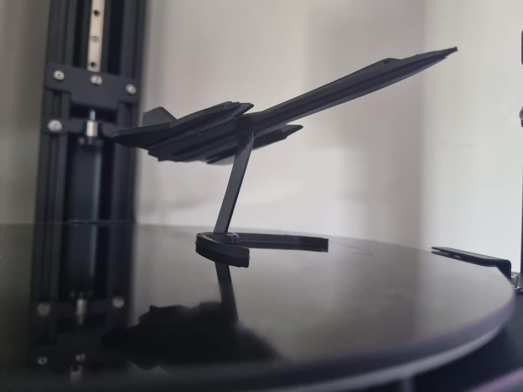 🧞‍♂️ Lockheed SR-71 Blackbird + Stand Kit Card・Free 3D File for ・Cults