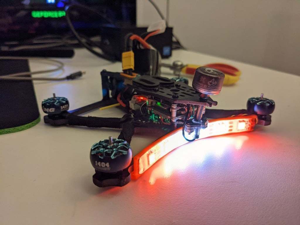 Free STL file EMAX Babyhawk 2 HD LED Bar & Feet 🦶 ・3D printing design ...