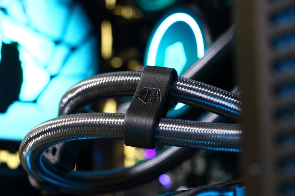 🖥️ AIO/Water cooled pc hose seperator・Free STL File for ・Cults