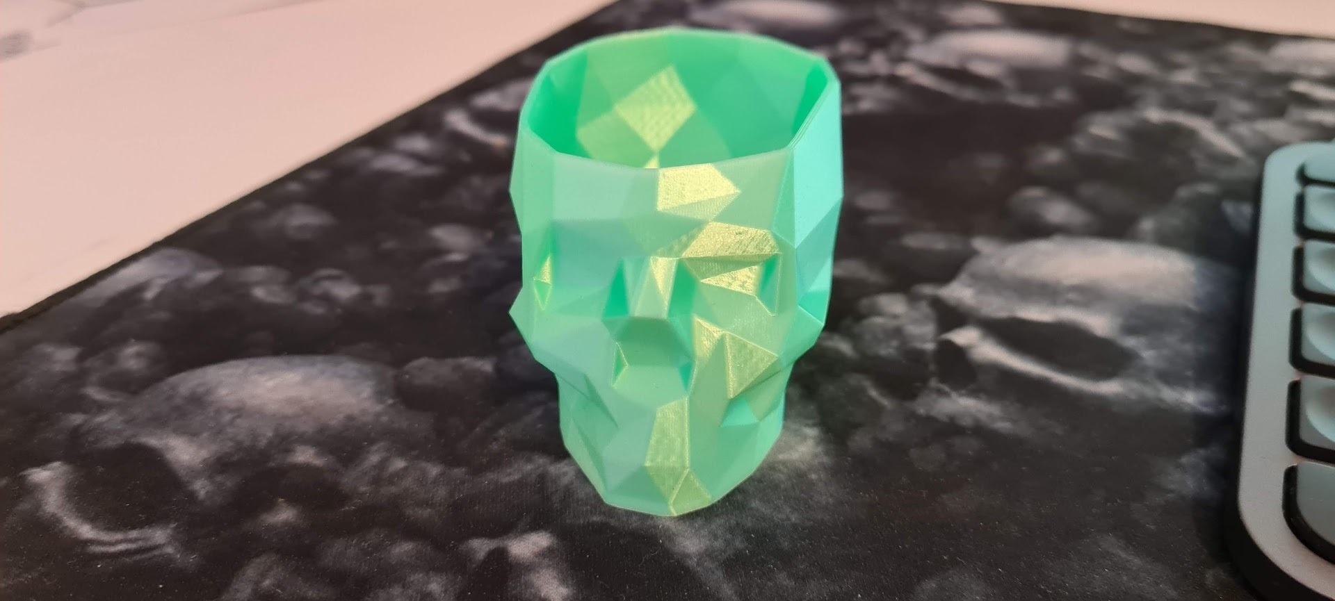 3D print Low Poly Skull Vase Mode fixed nose・Cults
