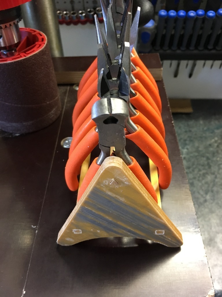 Free STL file Pliers stand 🔧 ・3D printing model to download・Cults