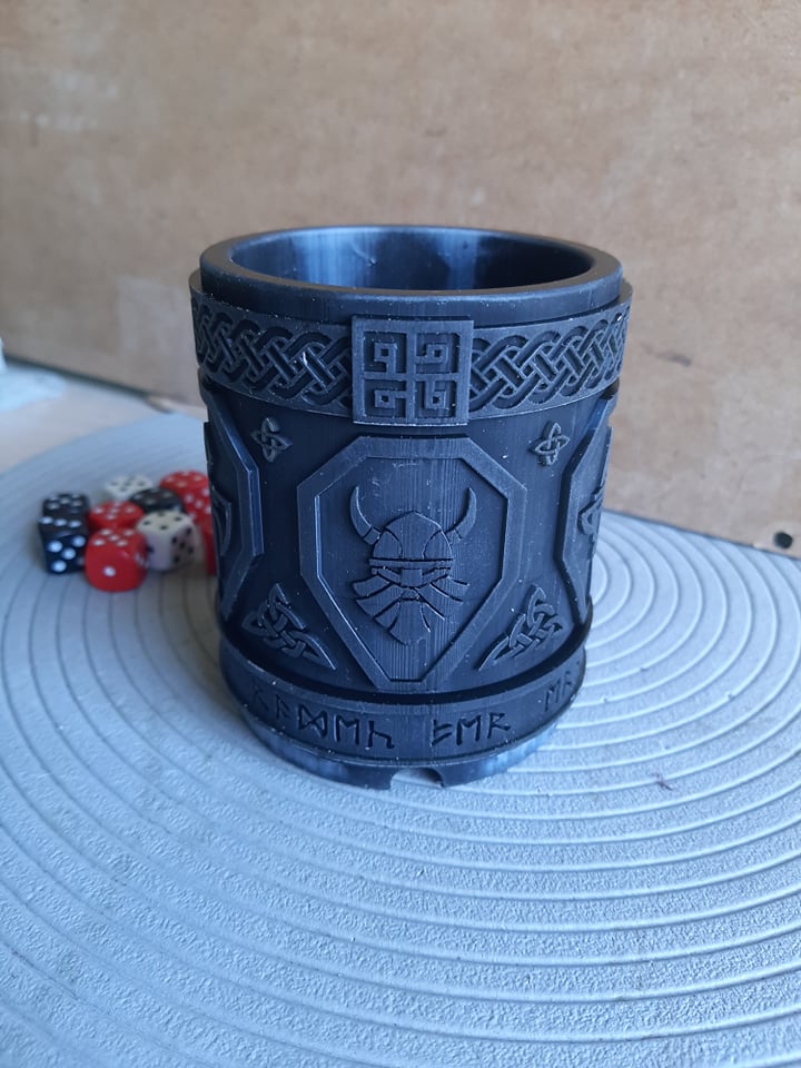 STL file Dwarf Dice Cup 🎲・3D printing model to download・Cults