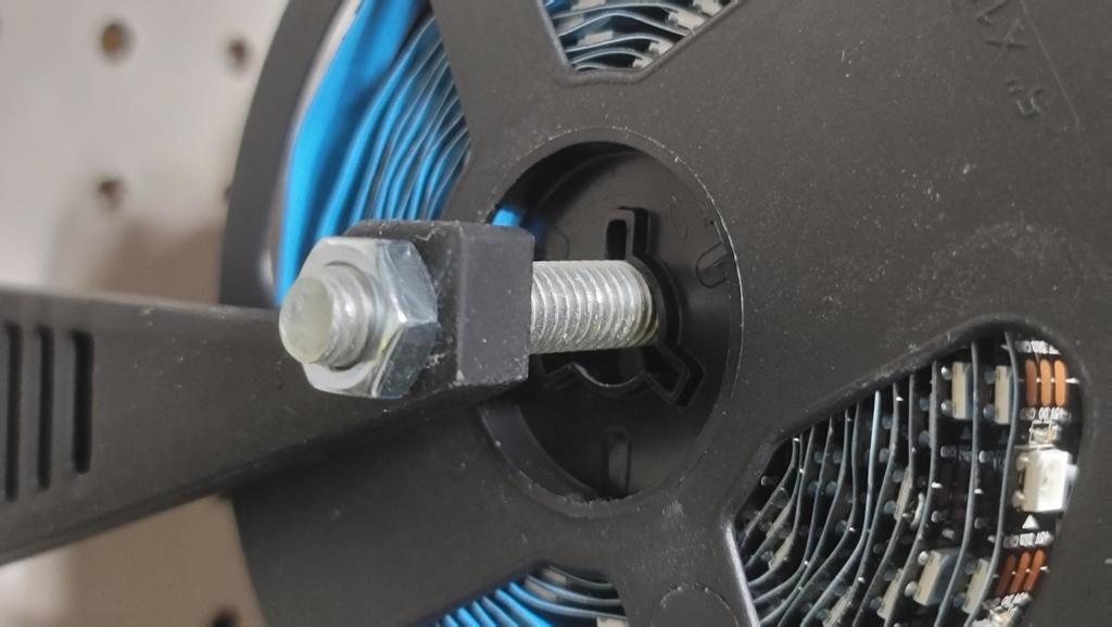 🔧 Pegboard Wire/LED Spool Holder・Free STL File for ・Cults