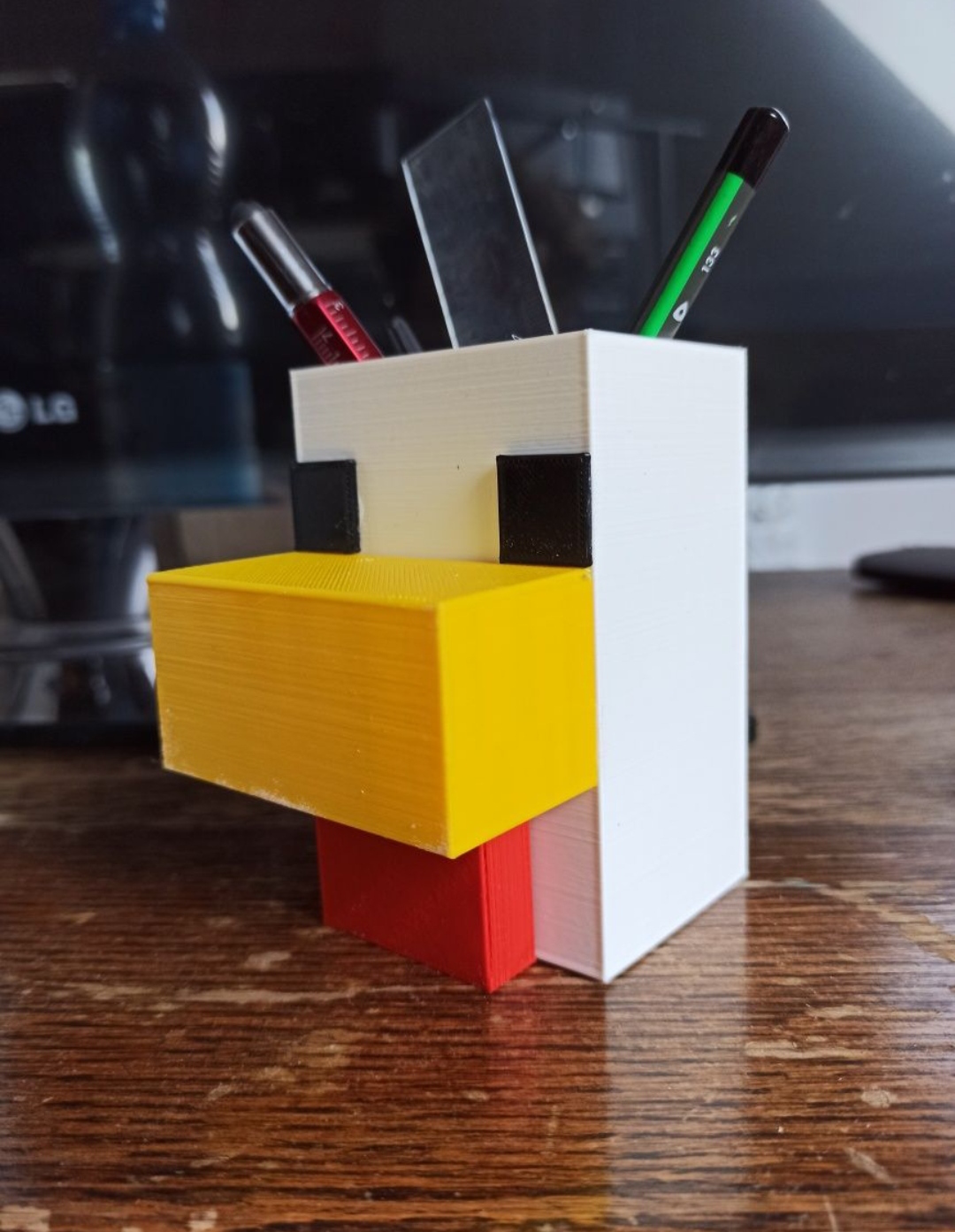 STL file MINECRAFT CHICKEN PEN HOLDER 🐔・Model to download and 3D print ...