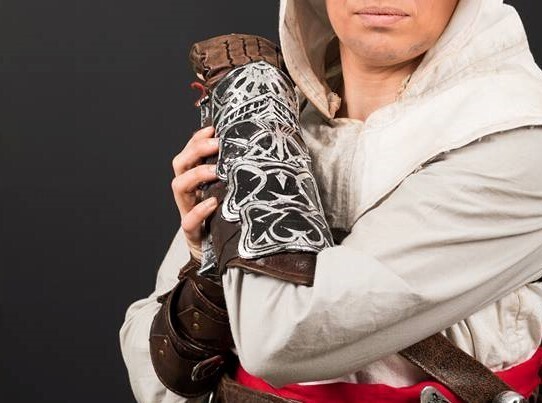 🦸 Armband Altaïr・Free STL File for 3D printing・Cults