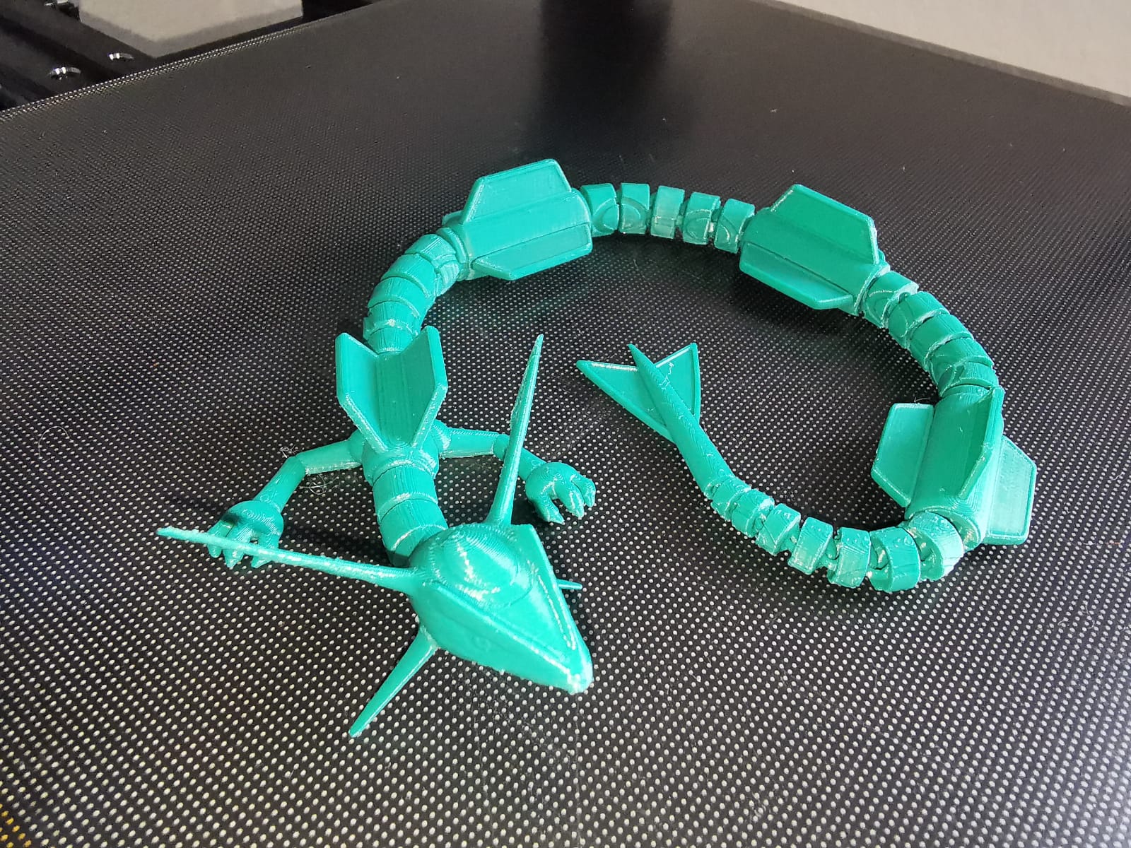 Impressão 3D de Articulated Rayquaza Flexible Pokemon Dragon • feita ...