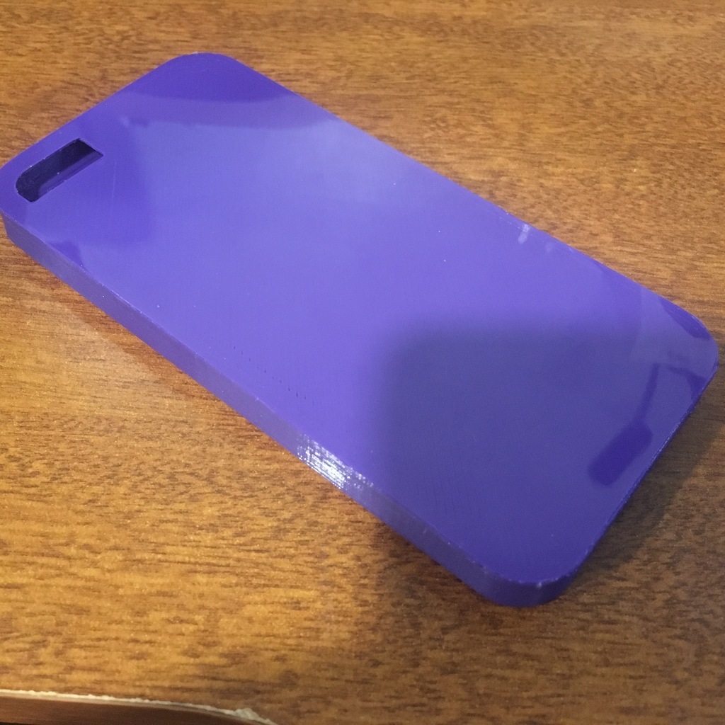 Free 3D file 2017 iPhone SE Case 📱・Design to download and 3D print・Cults