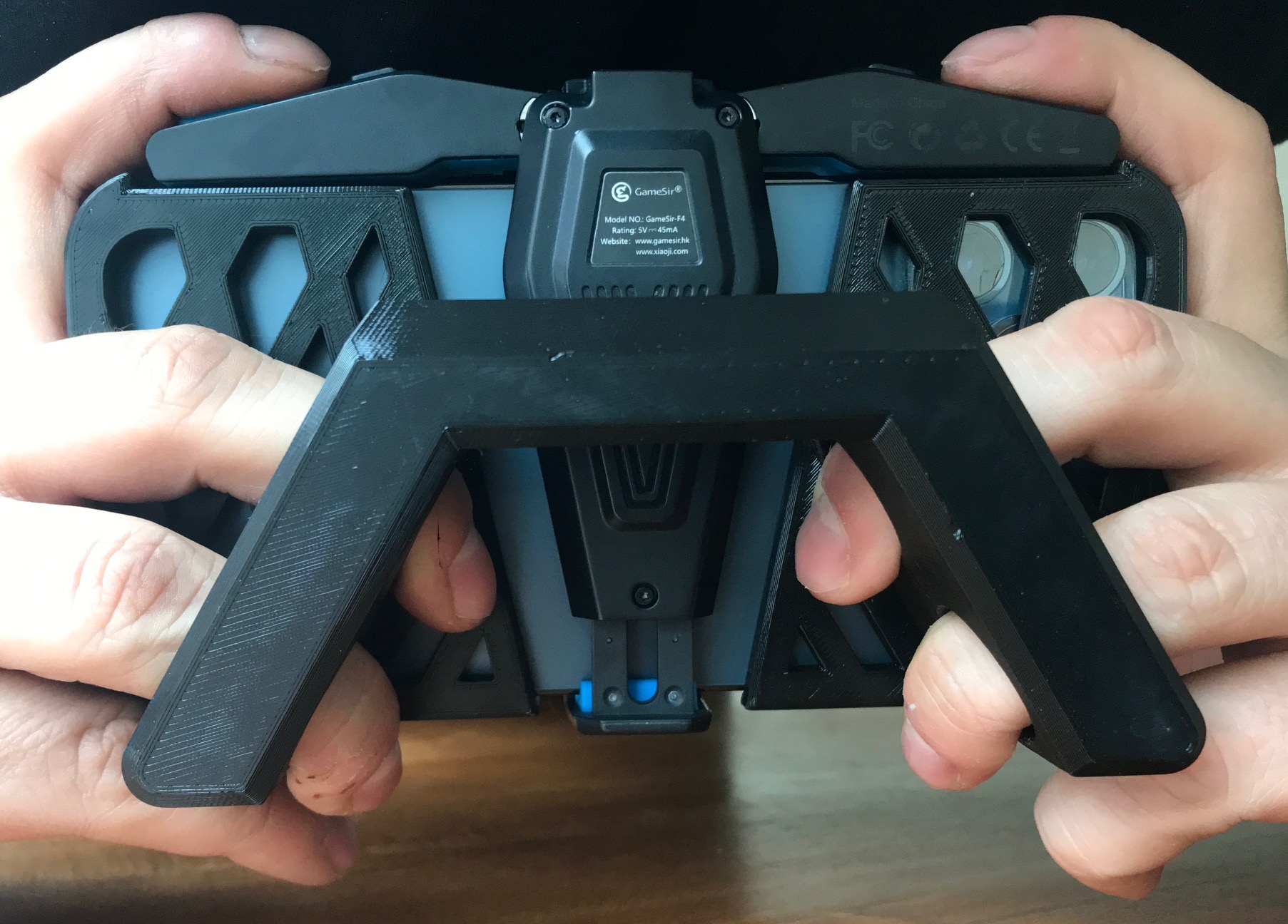 STL file iPhone 12 Pro Max Gaming Case 📱 ・3D printing template to ...