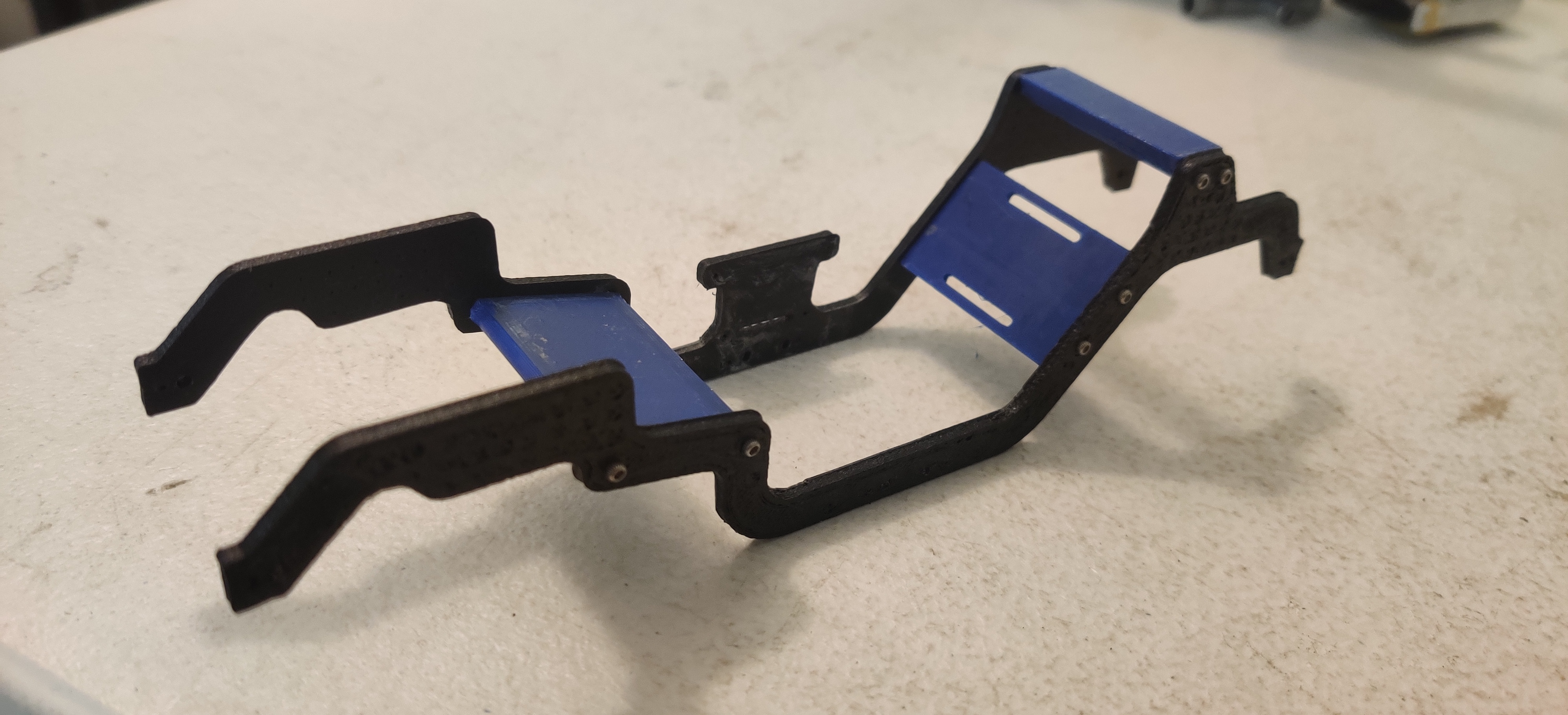 STL file PUMA Chassis - SCX24 LCG Kit 👽 ・3D print model to download・Cults