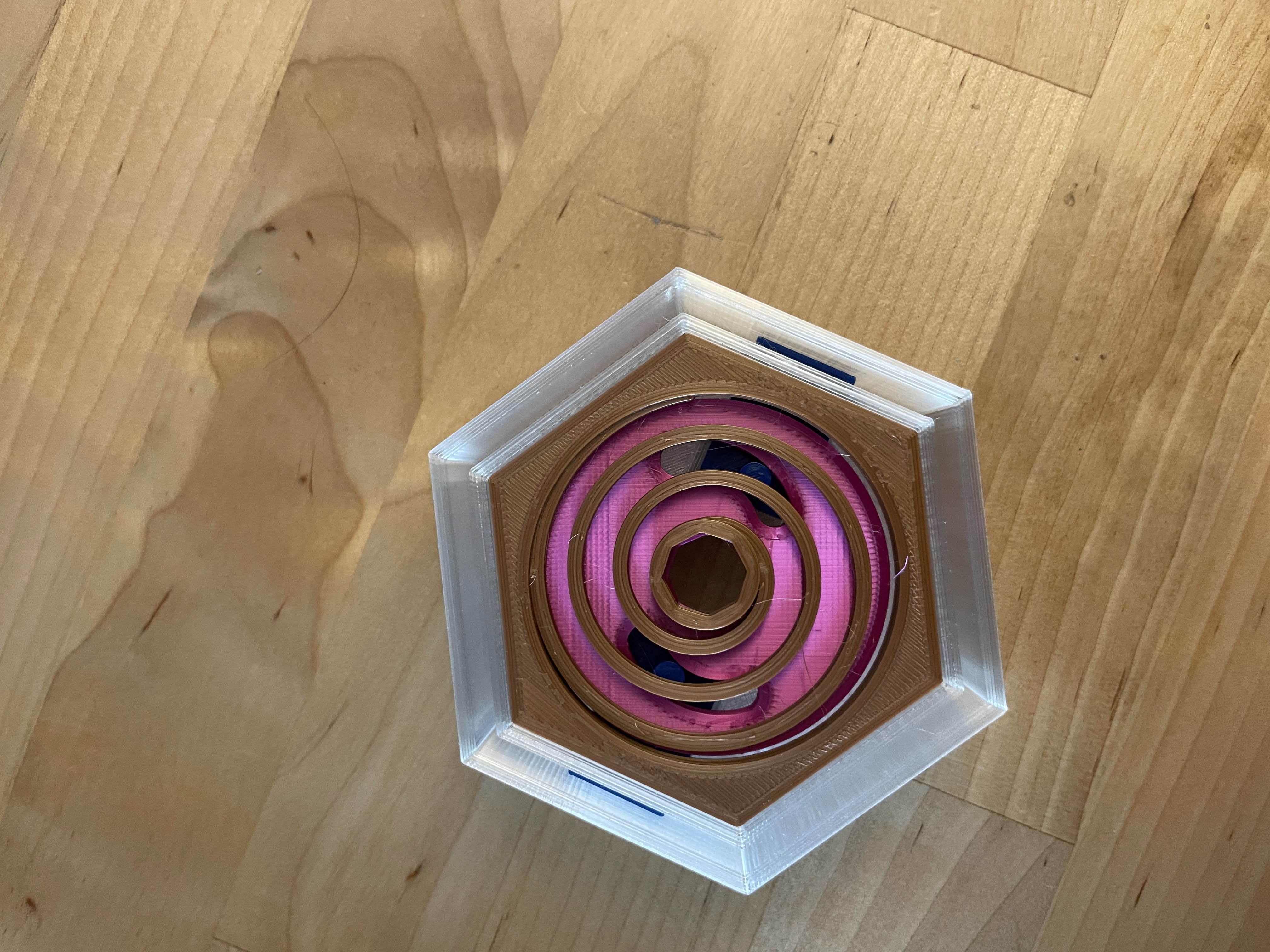 Free STL file Gift box with locking mechanism 🎁 ・3D print object to ...