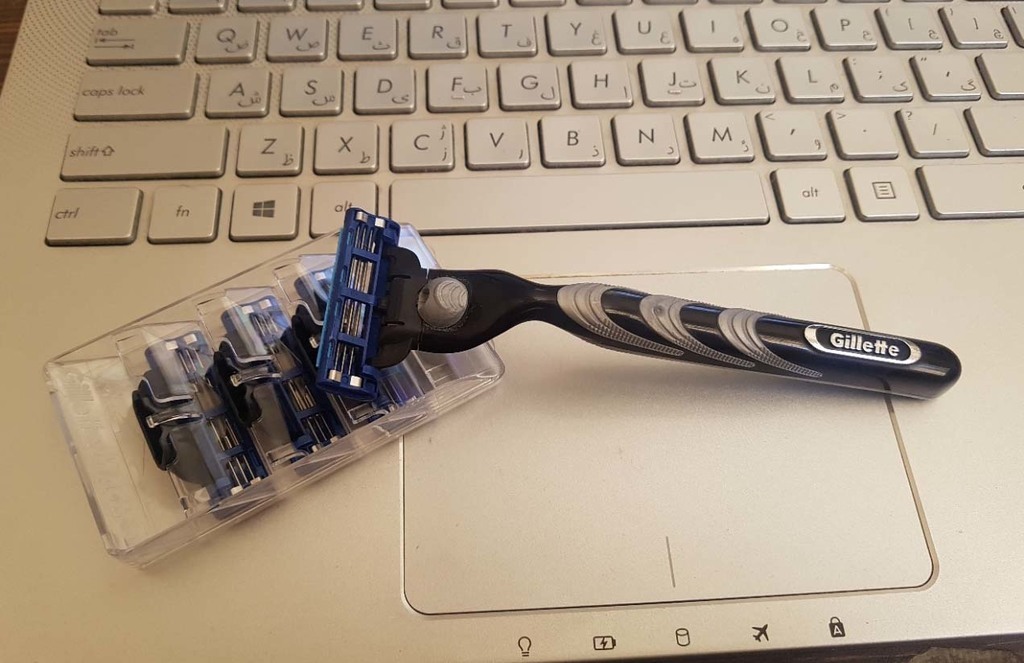 Free 3D file gillette razor cover 🪒 ・3D printer model to download・Cults