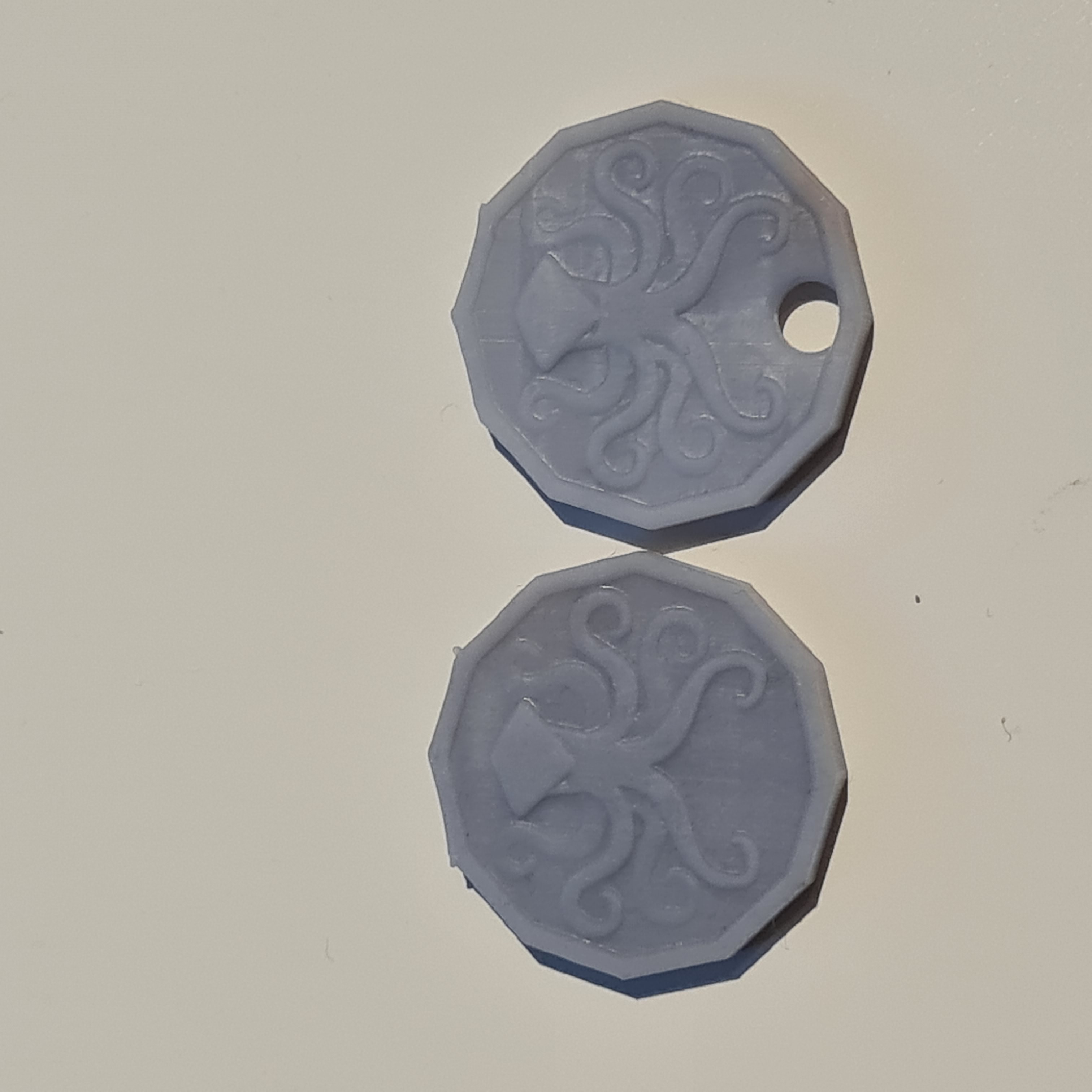 STL file Mythical Trolley Coins 🪙 ・Template to download and 3D print・Cults