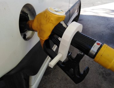 ⛽ Fuel nozzle lock for refuelling. New print-in-place edition・ STL File ...