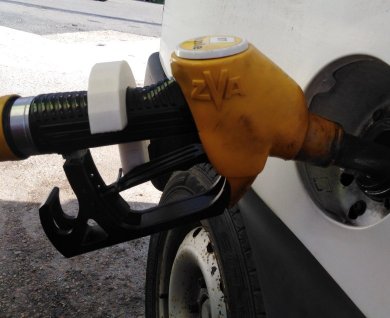 ⛽ Fuel nozzle lock for refuelling. New print-in-place edition・ STL File ...