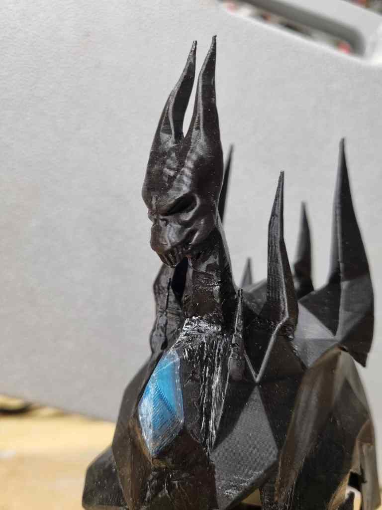 🤴 Helm of Domination (Lich King) WOW・Free 3D File for ・Cults