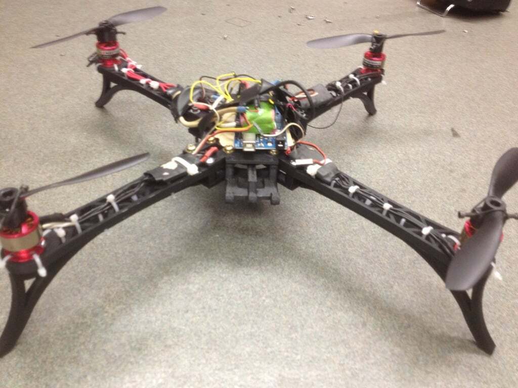 3D-печать работы 3D-печатный FPV квадрокоптер Crossfire・Cults