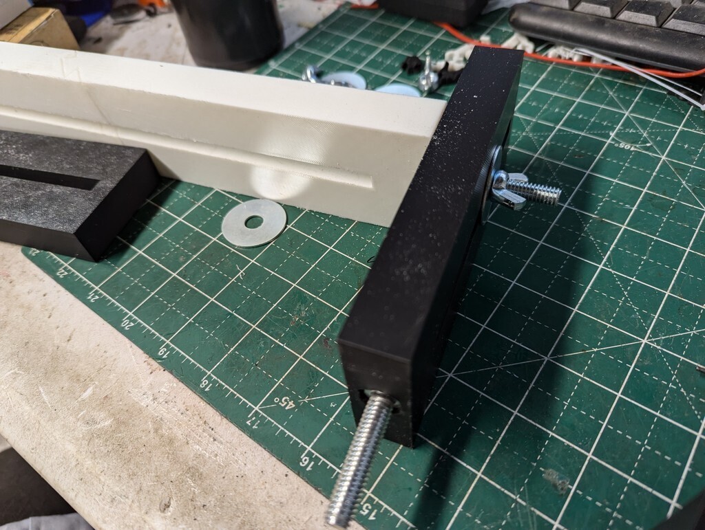 Free 3D file Battery Welding Jig 🔋 ・3D printer model to download・Cults