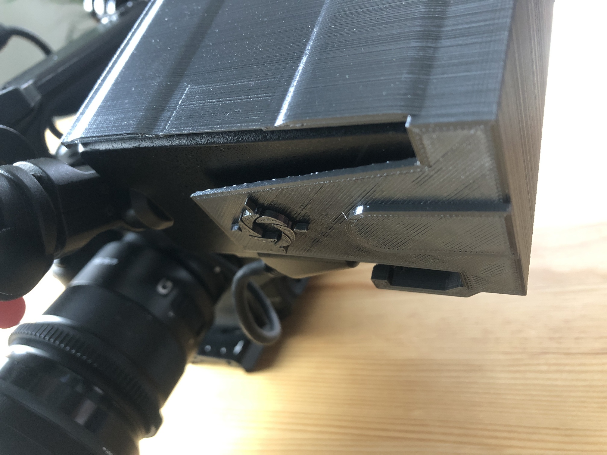 OBJ file Sony FS5 Monitor Hood 📷 ・3D printable model to download・Cults