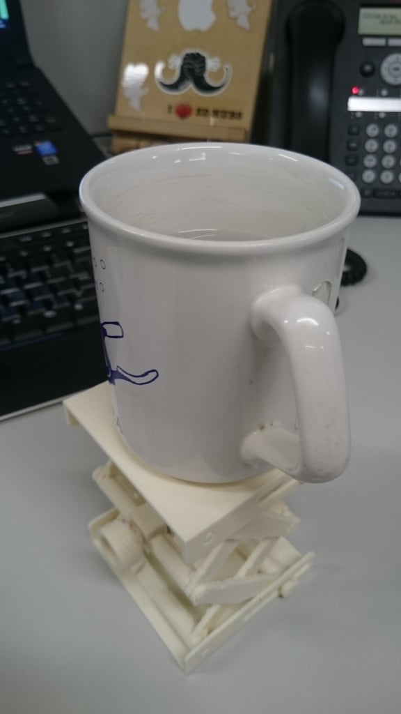 3D printable Platform Jack [Fully Assembled, No Supports]・Cults