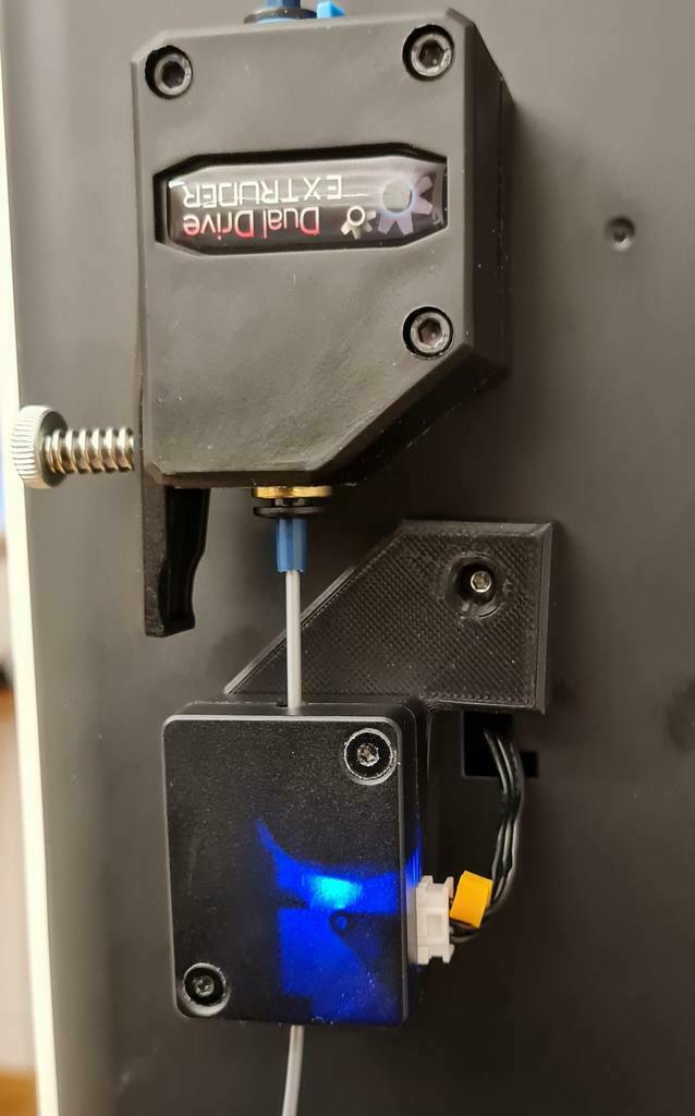 Free 3D file CR-200B Filament sensor bracket for BMG 🪢 ・Design to ...