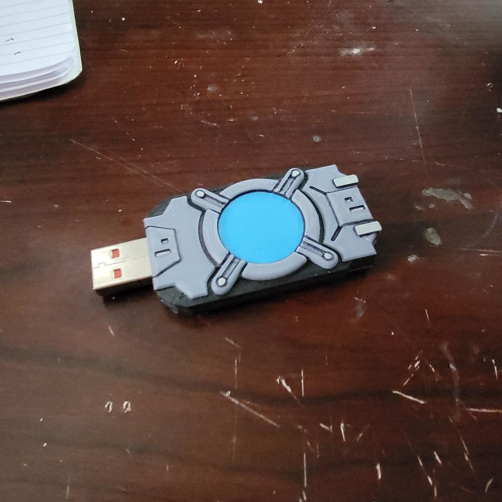 Archivo 3D gratuito Halo Cortana chip USB 😇・Objeto imprimible en 3D ...
