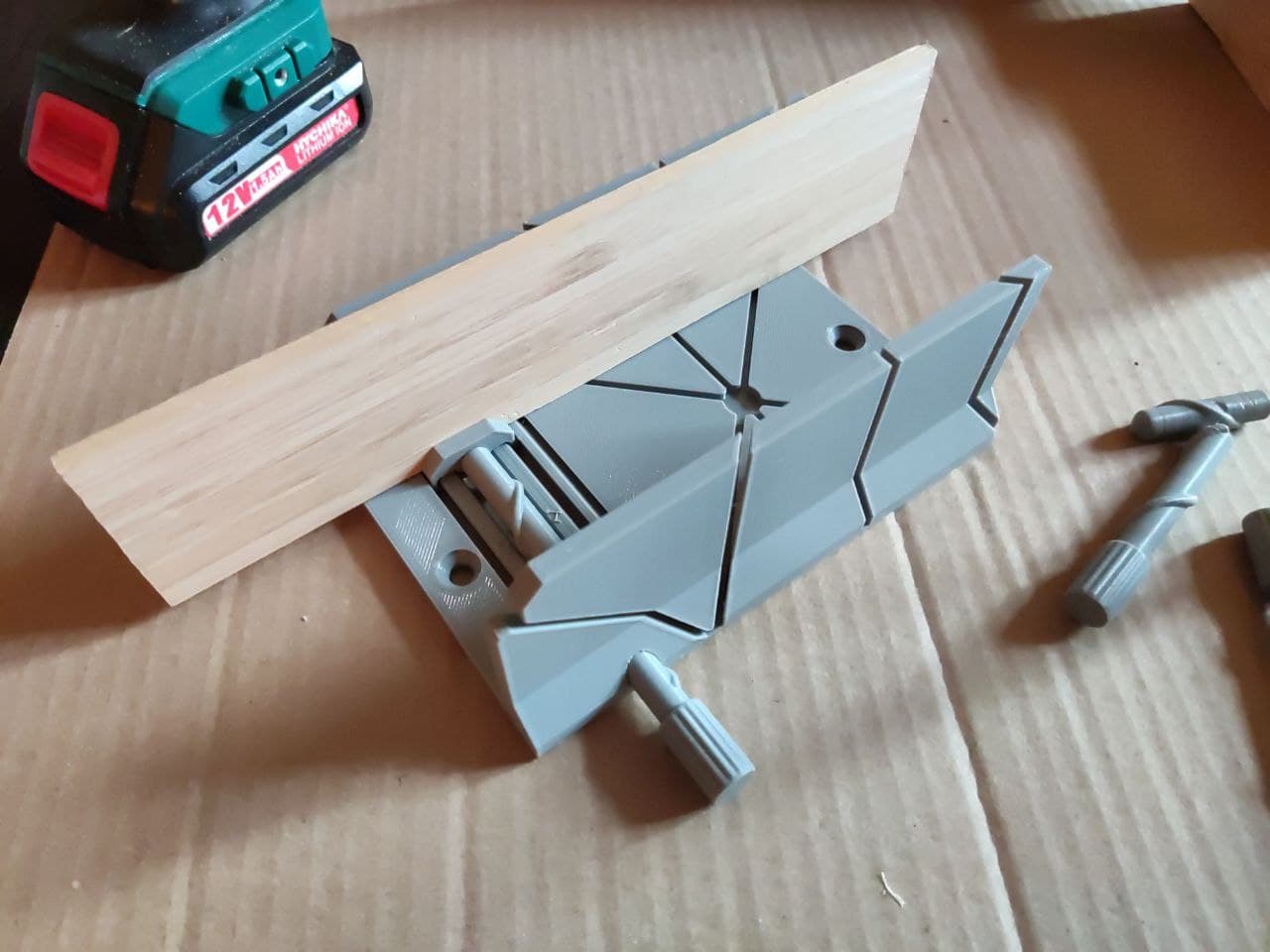 📦 Screw [for Miter Box by HAN3DYMAN]・Free STL File for ・Cults