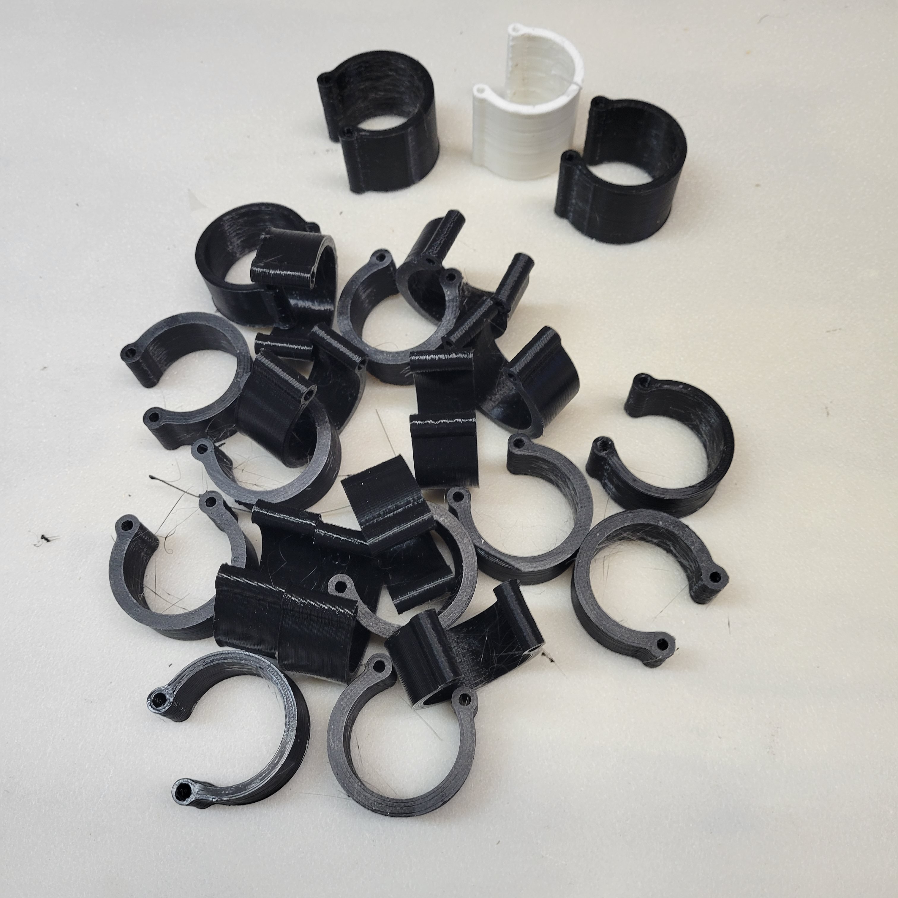 3D printed Customizable Pipe Clamp・Cults