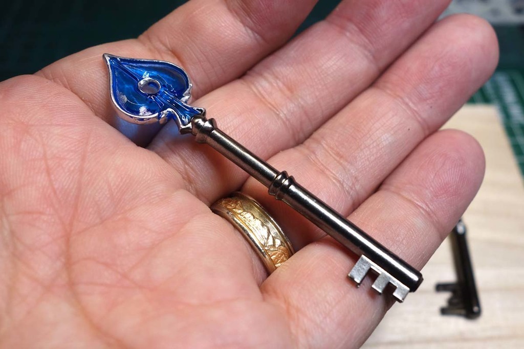 🔑 Residual Evil 2: spade key・Free STL File for ・Cults