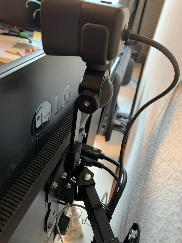 🖥️ StreamCam Monitor mount・Free STL File for ・Cults