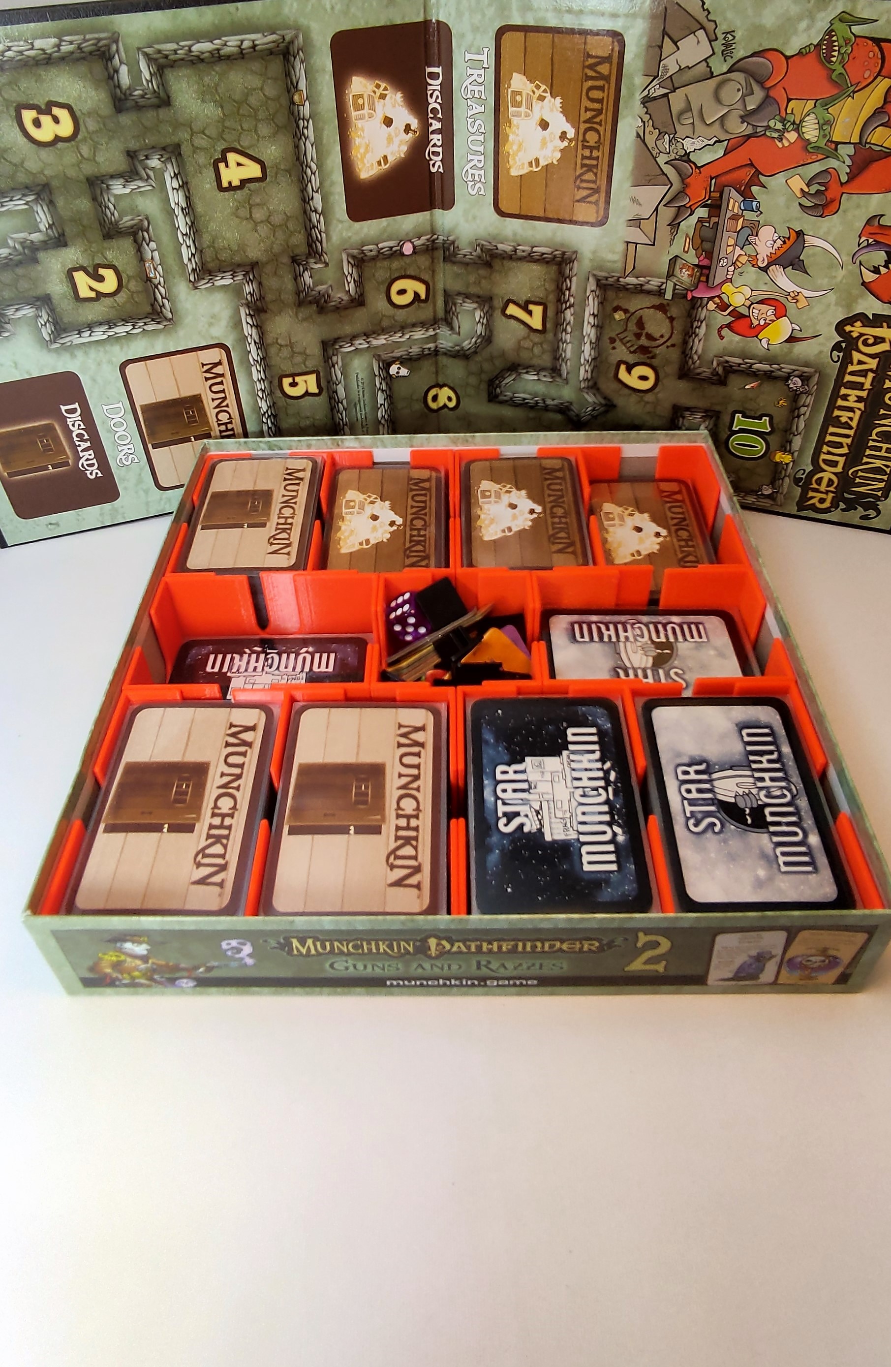 STL file Munchkin Card Dividers 🃏・3D printer design to download・Cults