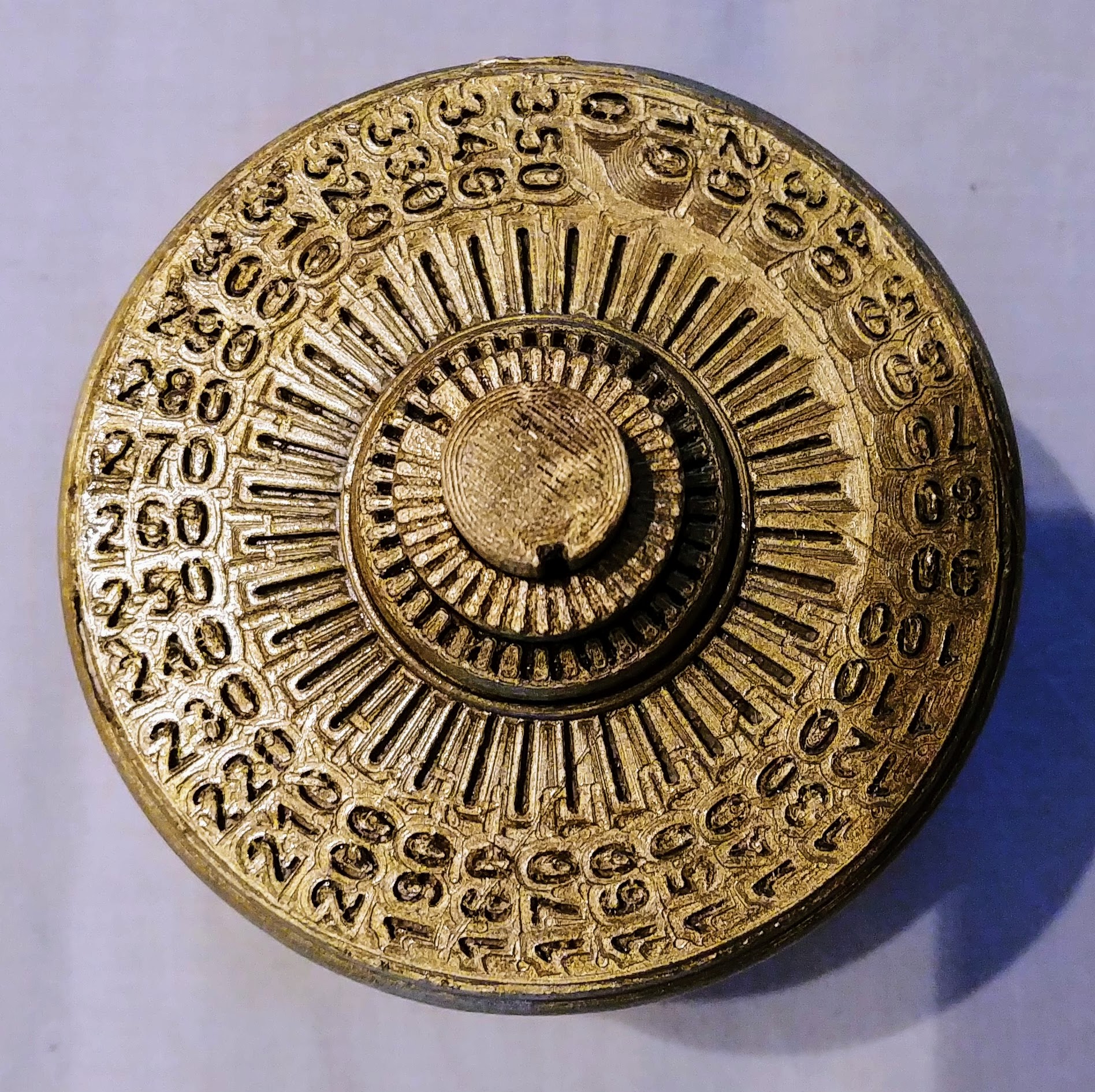 Free STL file safe with 360° angular lock 🔒 ・Design to download and 3D ...