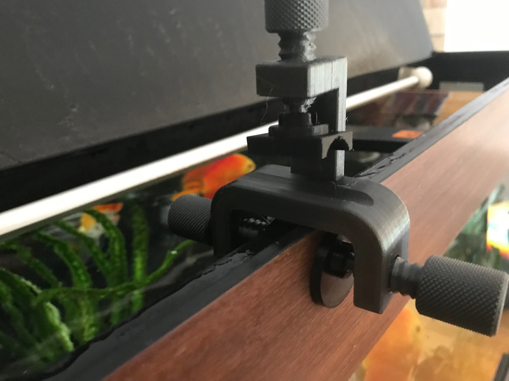 🚰 Aquarium water change hose holder clamp・Free 3D File for ・Cults
