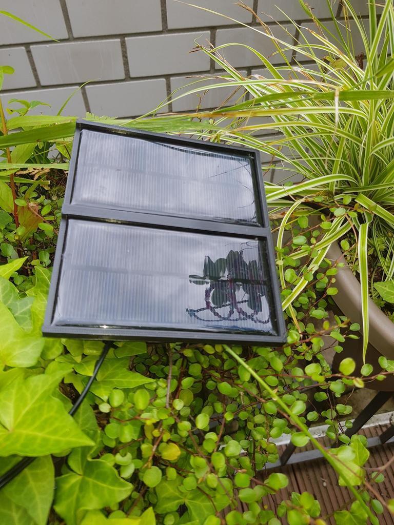 Free STL file Halter / Holder for 2X solar panel 60 X 110mm ☀️ ・Design ...