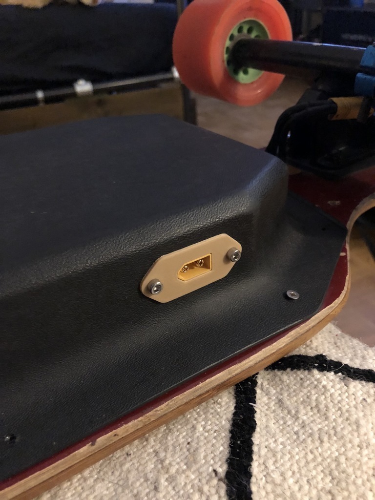 Free 3D file XT60 / XT90 enclosure mount ⚡ ・3D printable model to ...