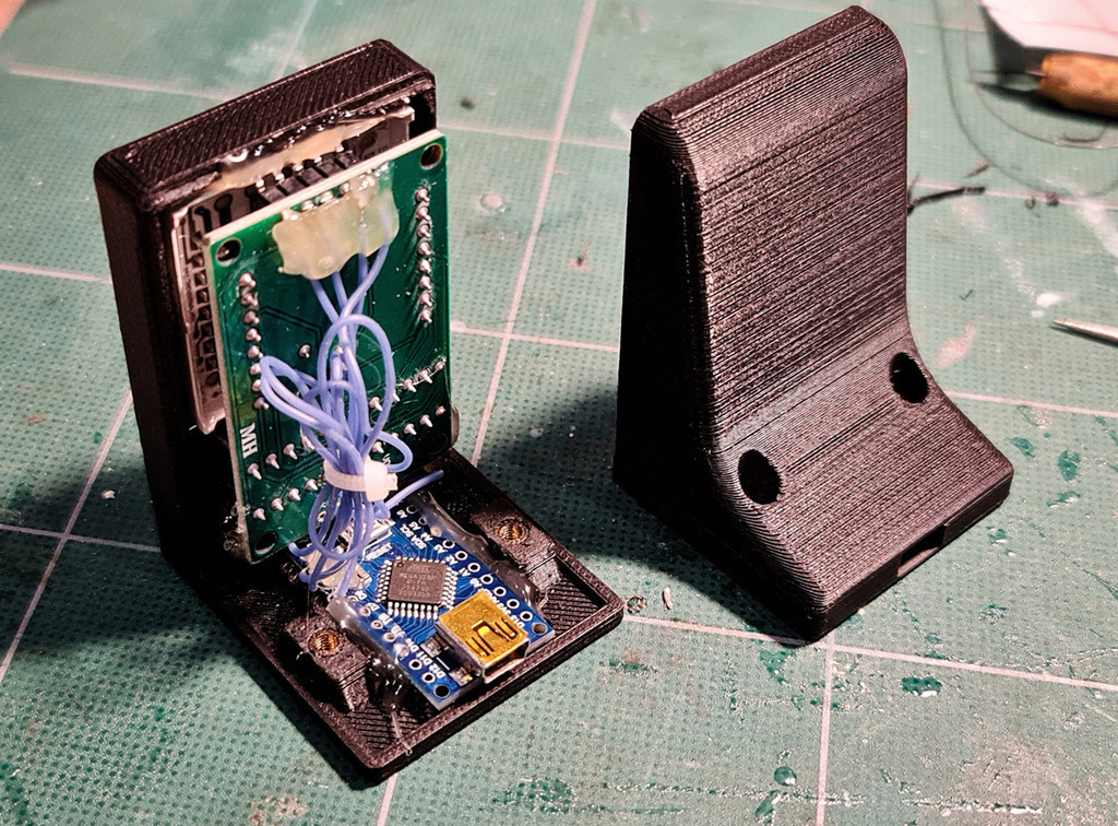 ⚙️ SIm Racing LED Matrix Gear Indicator Enclosure・Free 3D File for ・Cults