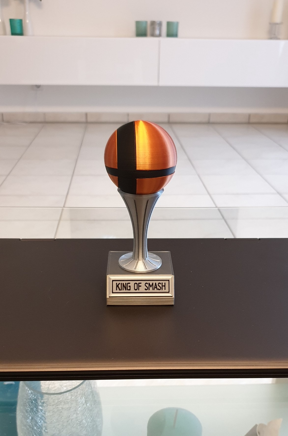 STL file KING OF SMASH - Trophy 🤴 ・3D printable model to download・Cults