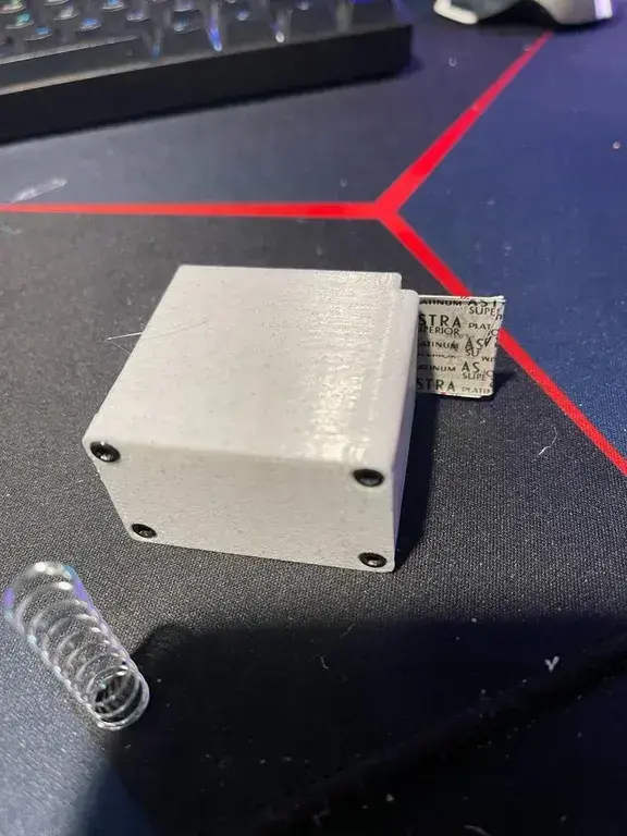 Free 3D file Safety razor blade dispenser with spring 🦺 ・3D printing ...