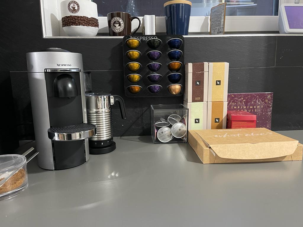 🏢 NESPRESSO VERTUO - caps/pods holder・Free 3D File for ・Cults