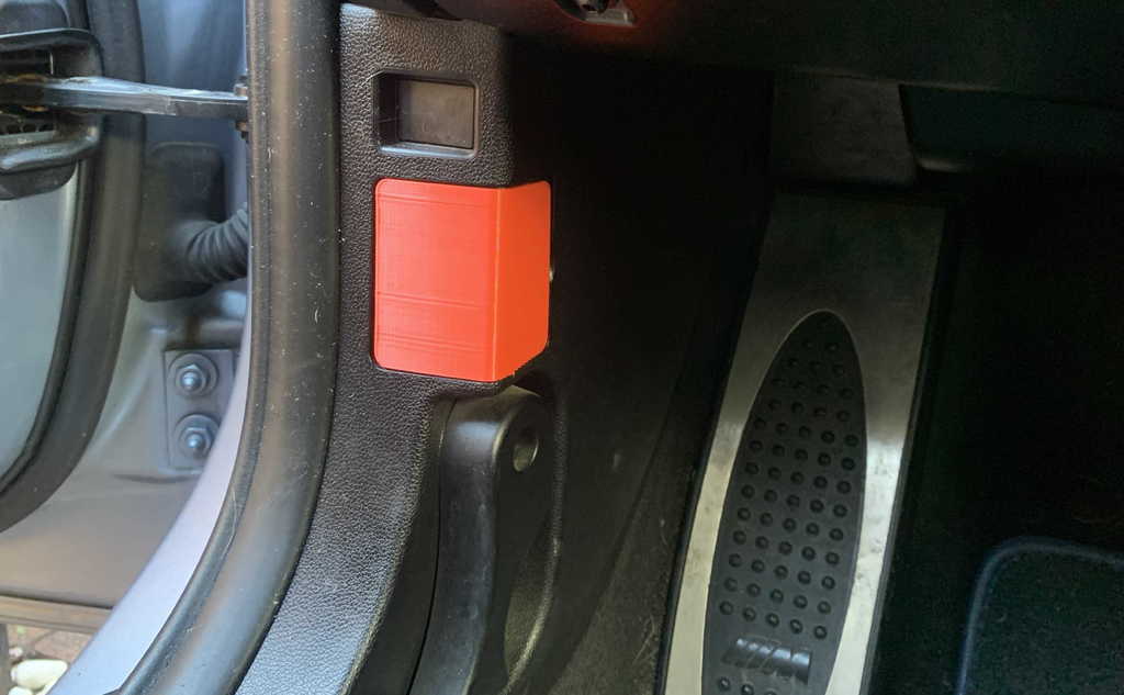 🏠 OBD2-Cover for BMW e90/e91・Free 3D File for ・Cults