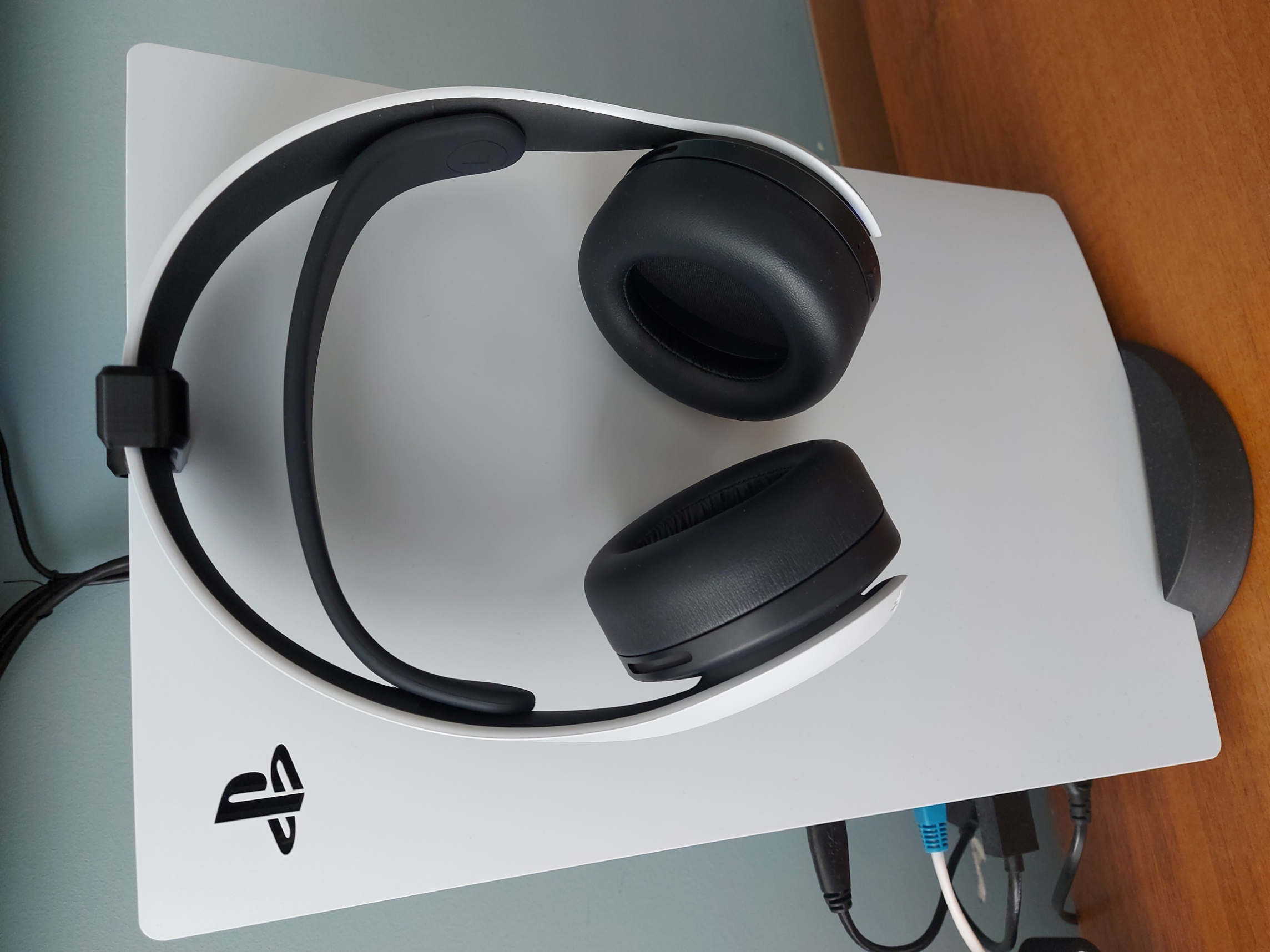 STL file Headphone Support PS5 🎧 ・3D printing model to download・Cults