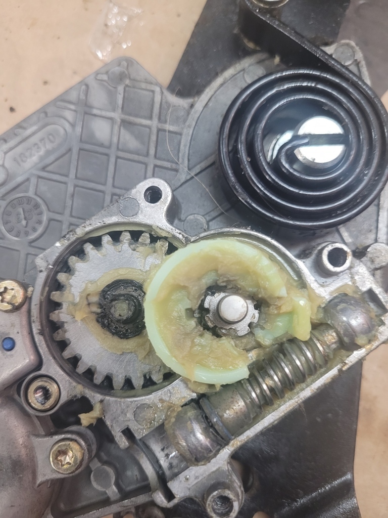 💺 Bmw E-34 Brose seat gearwheel・Archivo STL para Impresión 3D・Cults