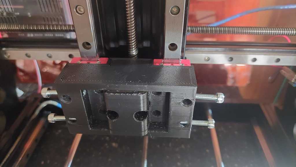 Free 3D file CNC3018-4080 MGN12H-Genmitsu 65mm clamp 🗜️・3D printer ...