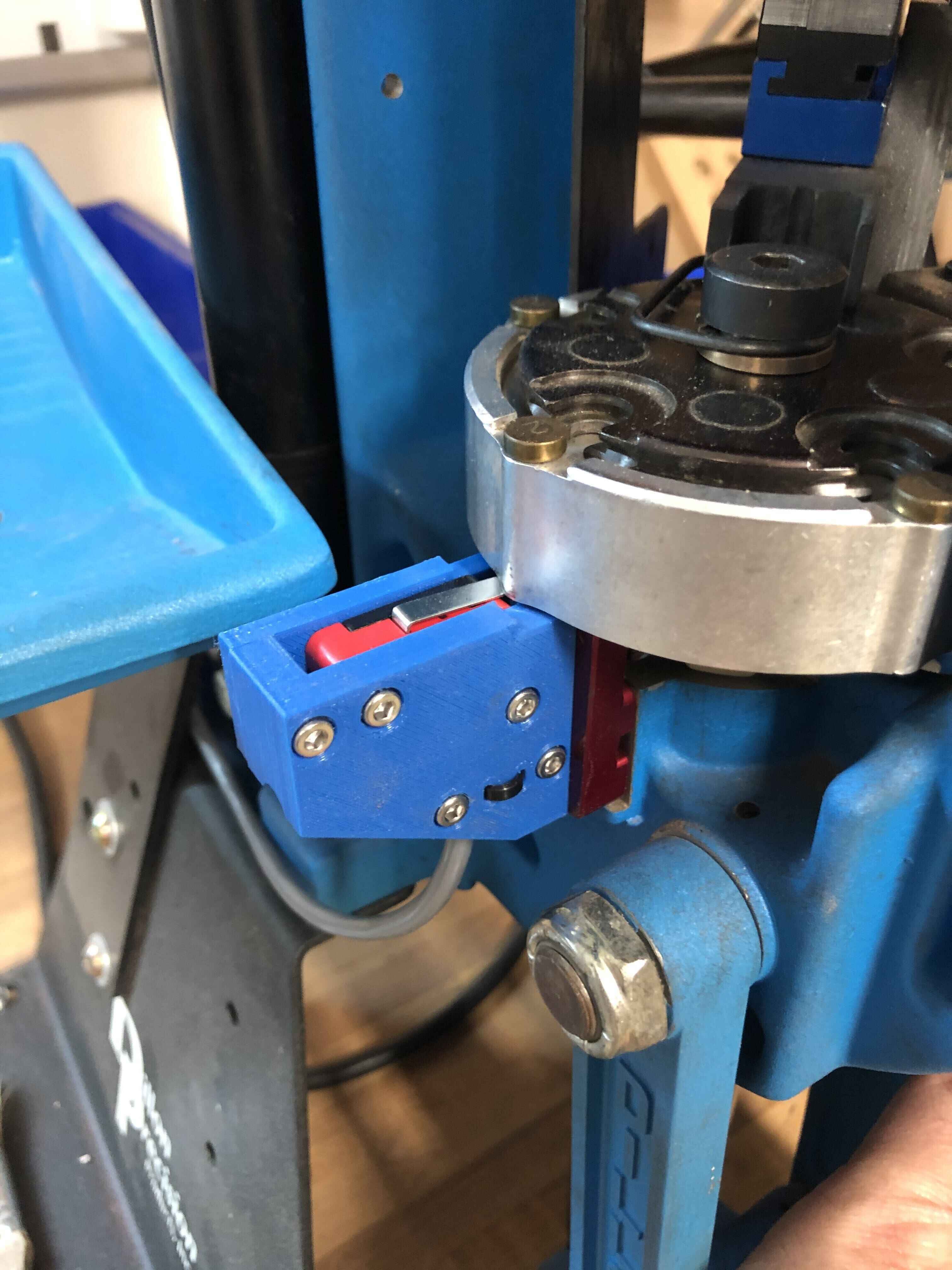 ⚽ Round Counter Switch Body for Dillon 650・Free 3D File for ・Cults