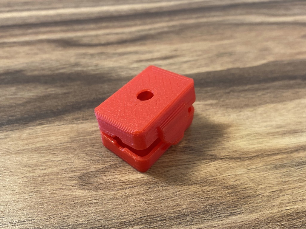 Free STL file Snap-on Filament Filter/Oiler (less overhangs) 🪢 (3MF and ...