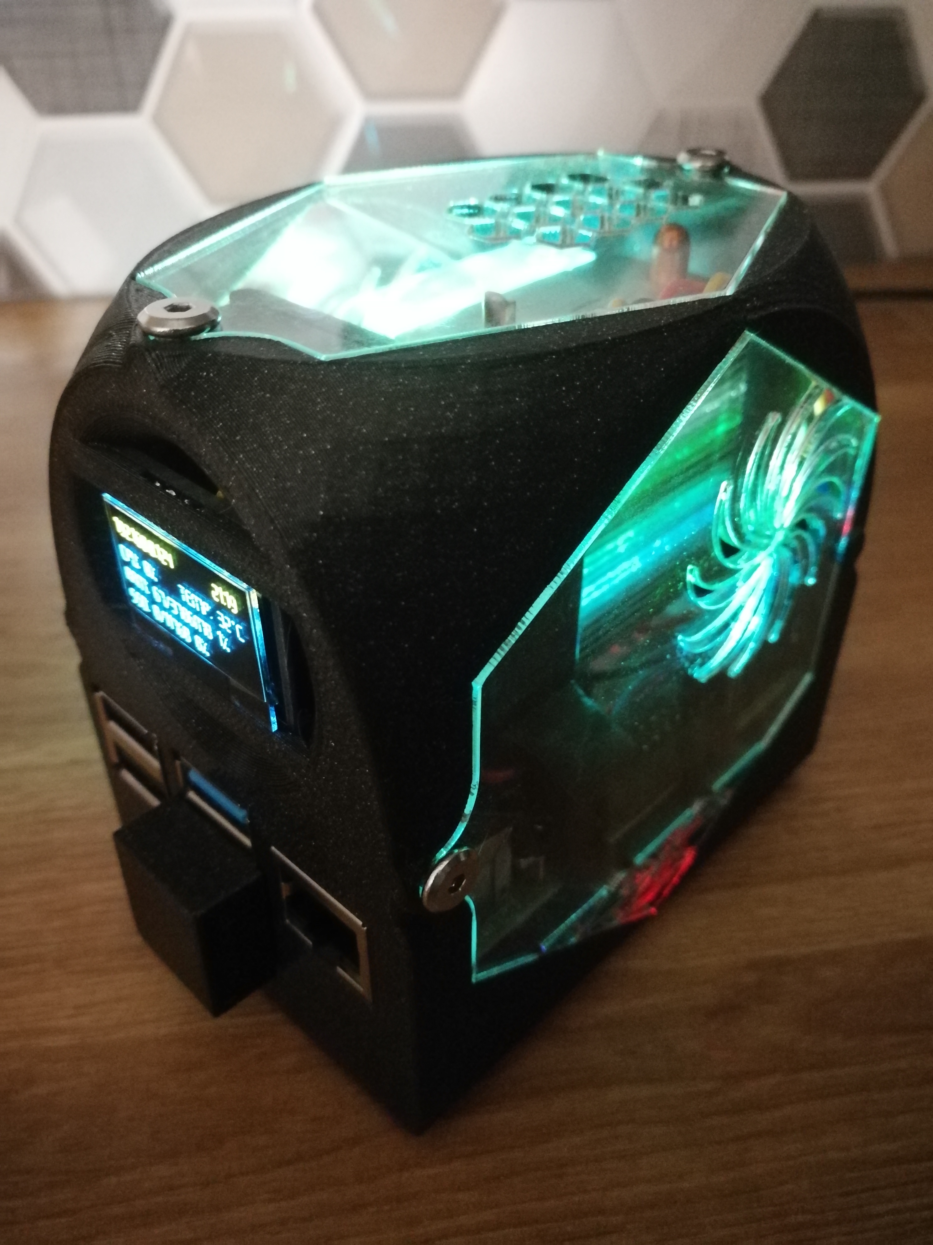 STL file Raspberry Pi 4B case mini computer desktop PC with SSD boot ...