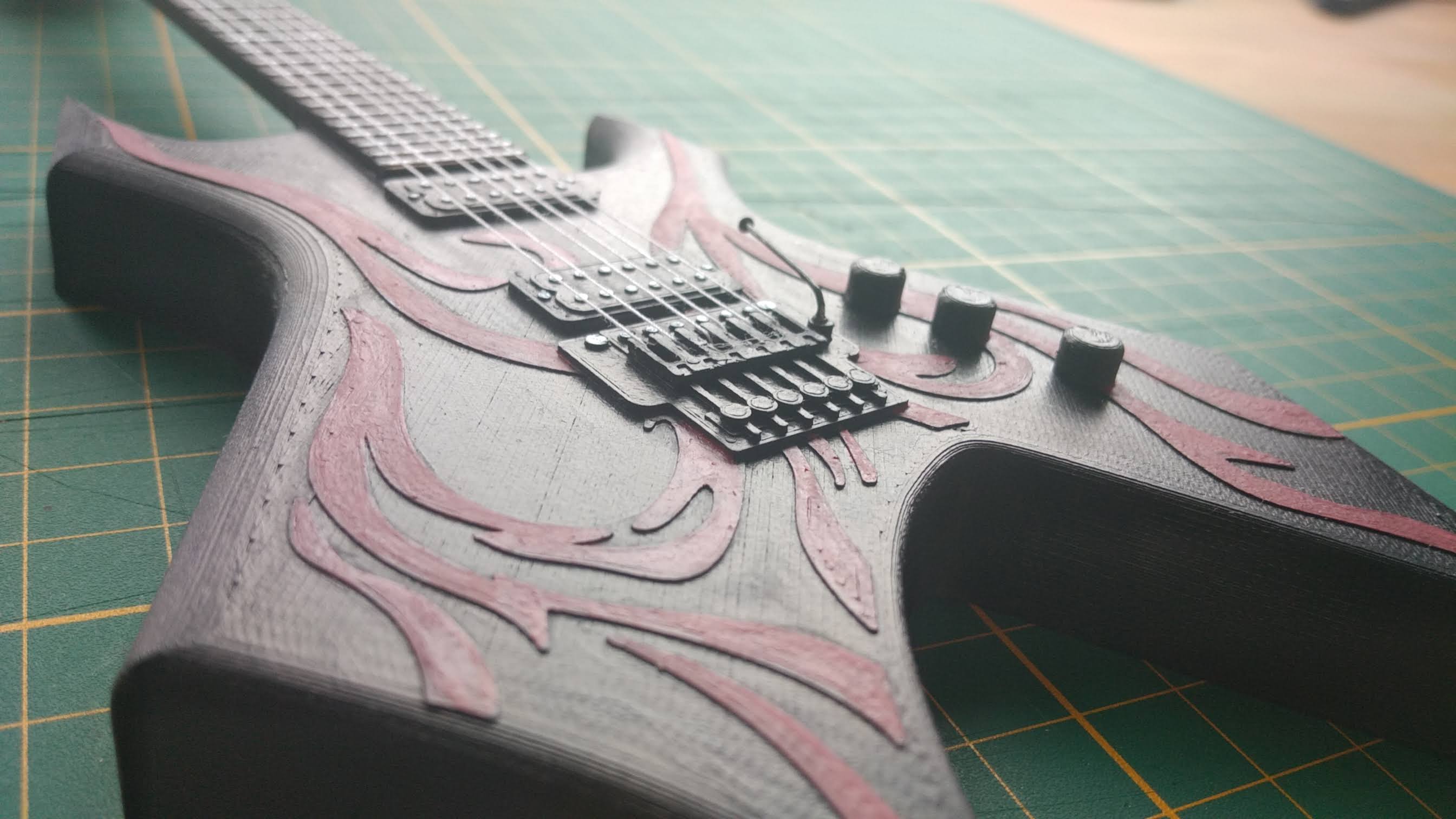 🤑 Bc Rich Warlock mini Guitar model・Free STL File for 3D printing・Cults