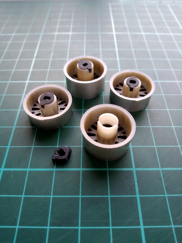 🛞 Mini-Z Autoscale to AWD/Mini Q K969 wheel adaptor・Free 3D File for ・Cults