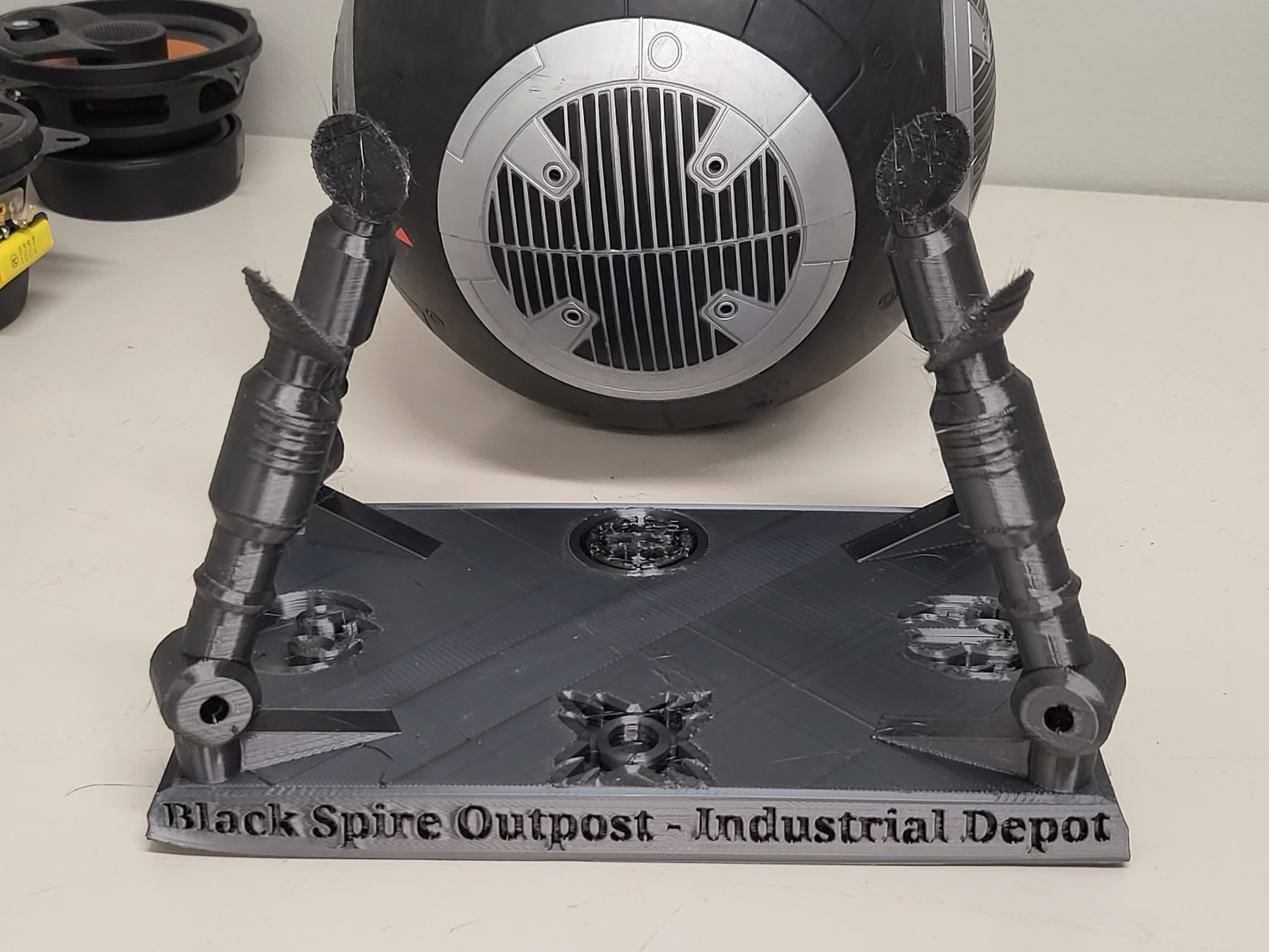 🤖 BB Droid Stand (Disney Droid Depot)・ STL File for ・Cults
