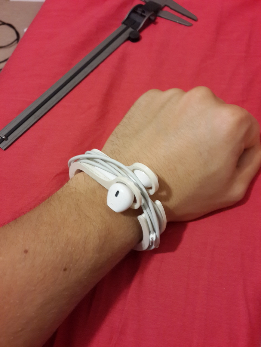Free STL file Earphone Wrapper Bracelet 🎧 ・Design to download and 3D ...